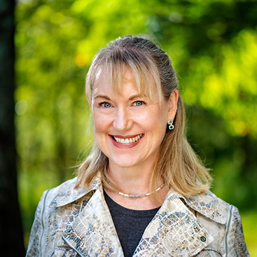 Jennifer Stack ’03 Bio, CIA Faculty - CIA School of Graduate Studies